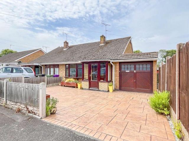 2 bedroom bungalow for sale