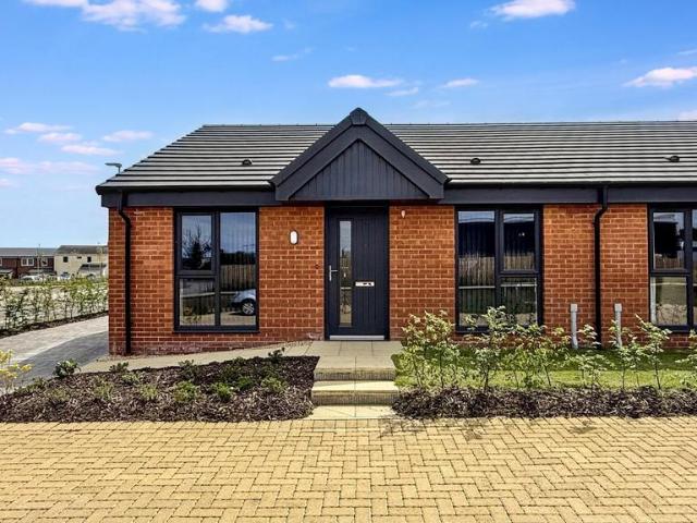 2 bedroom bungalow for sale