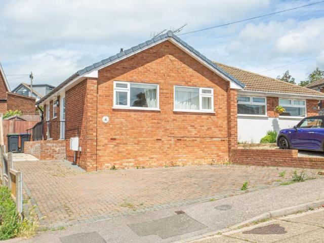 2 bedroom bungalow for sale