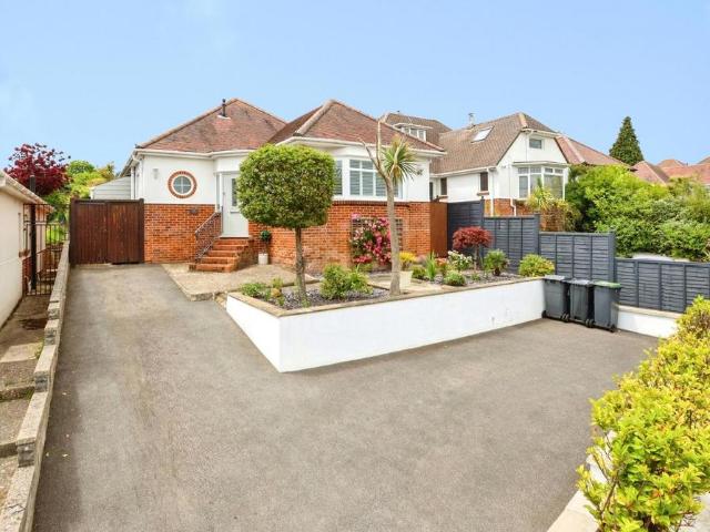 2 bedroom bungalow for sale