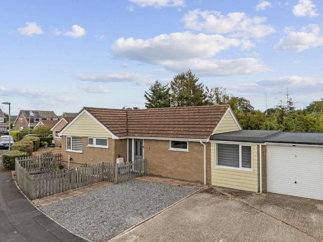 2 bedroom bungalow for sale