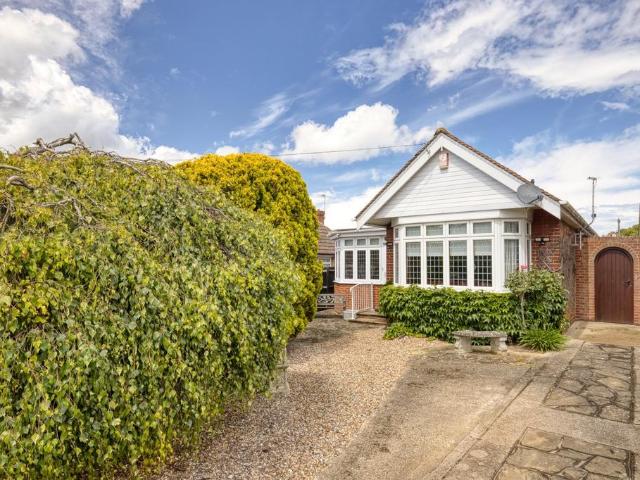 2 bedroom bungalow for sale
