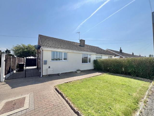 2 bedroom bungalow for sale