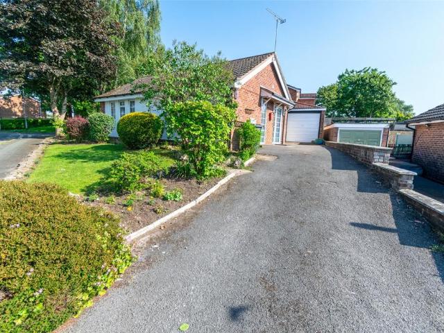 2 bedroom bungalow for sale