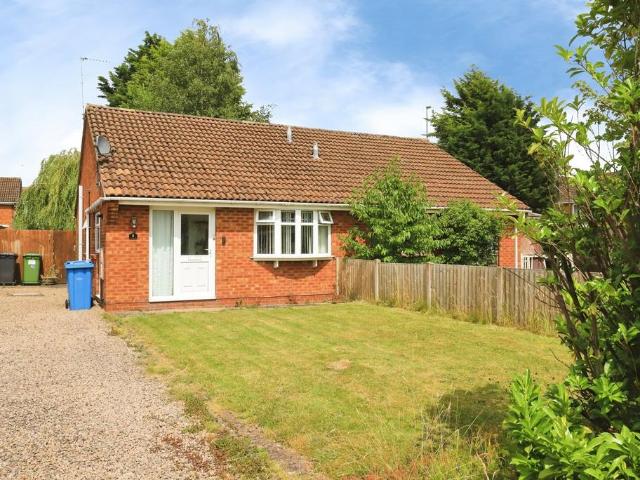 2 bedroom bungalow for sale