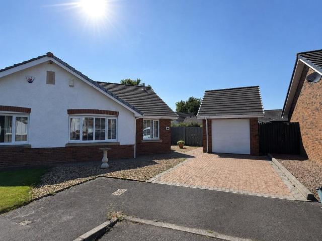 2 bedroom bungalow for sale