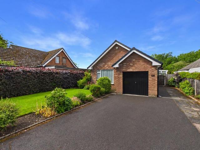 2 bedroom bungalow for sale