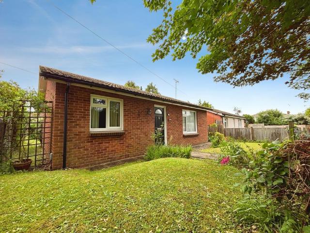 2 bedroom bungalow for sale