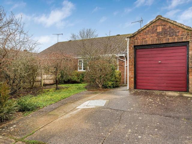 2 bedroom bungalow for sale