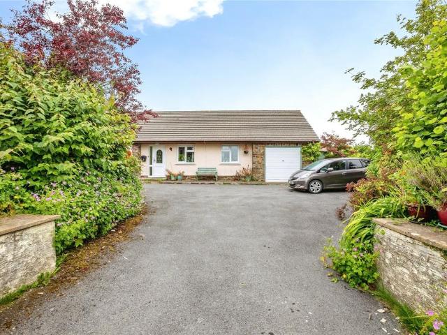 2 bedroom bungalow for sale