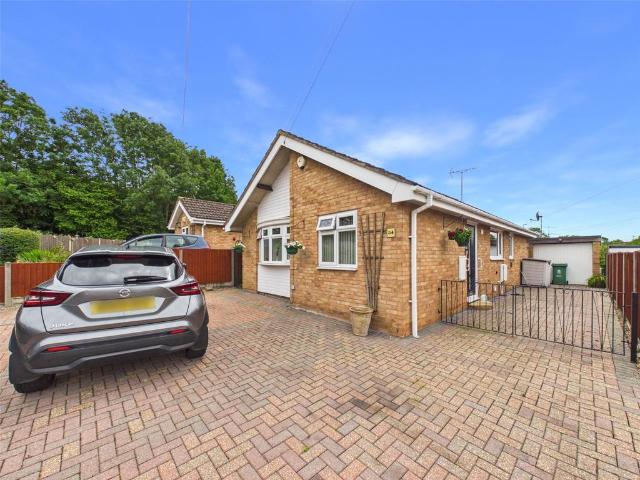 2 bedroom bungalow for sale