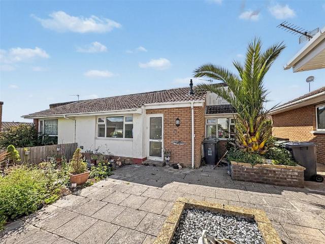 2 bedroom bungalow for sale