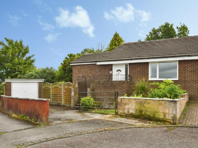 2 bedroom bungalow for sale