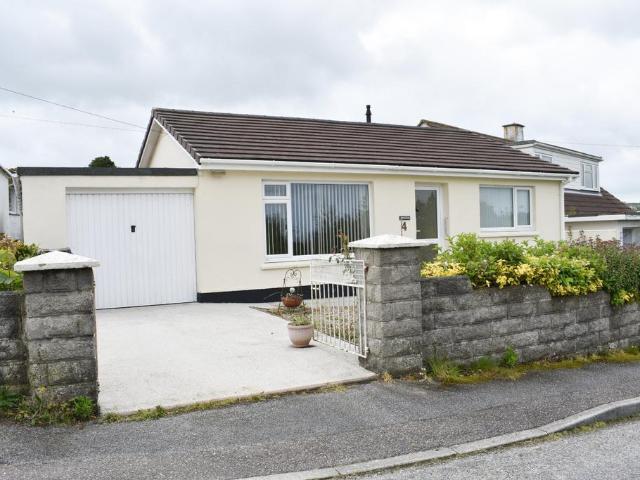 2 bedroom bungalow for sale