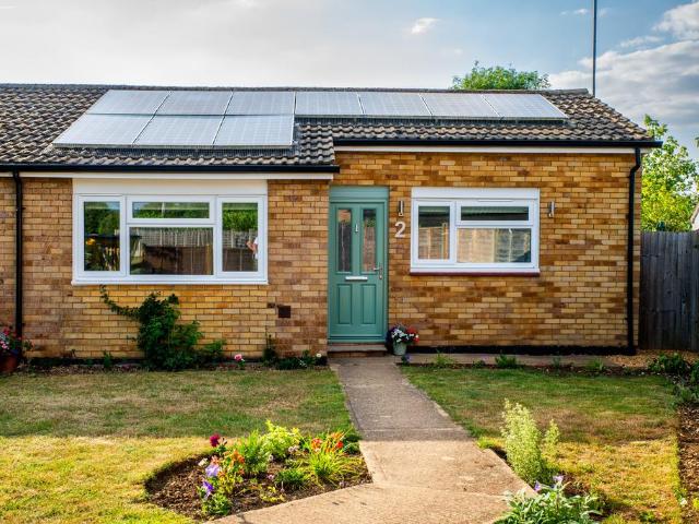 2 bedroom bungalow for sale