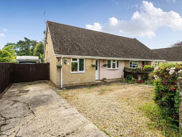 2 bedroom bungalow for sale