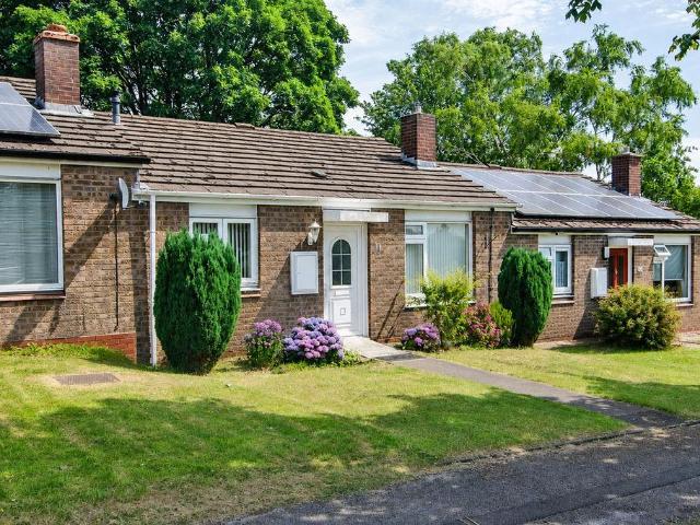 2 bedroom bungalow for sale
