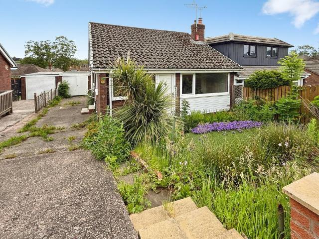 2 bedroom bungalow for sale