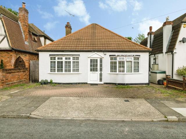 2 bedroom bungalow for sale