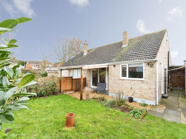 2 bedroom bungalow for sale