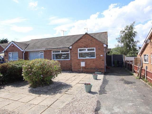 2 bedroom bungalow for sale