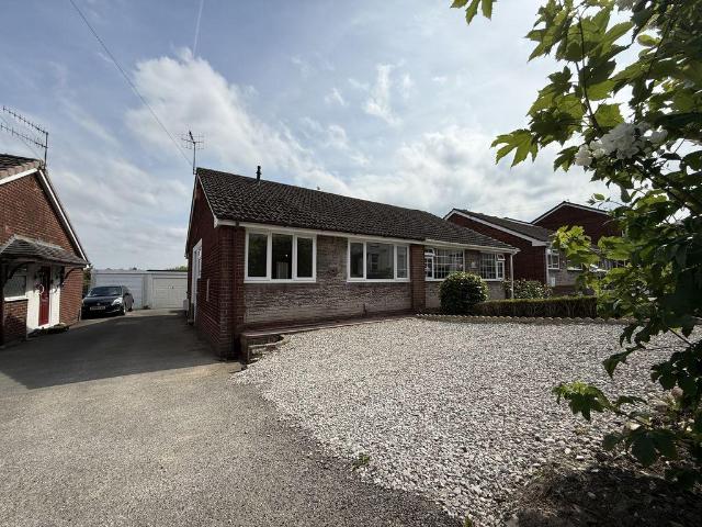 2 bedroom bungalow for sale