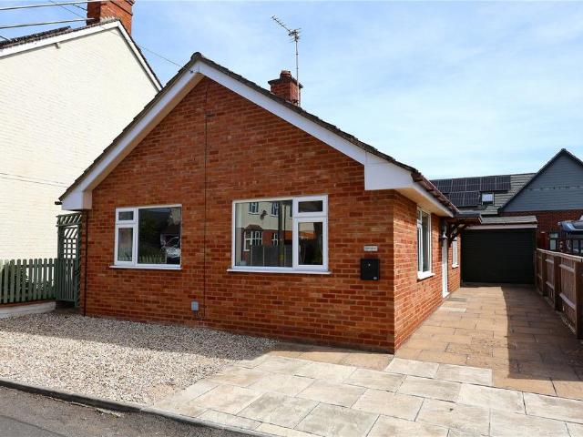 2 bedroom bungalow for sale