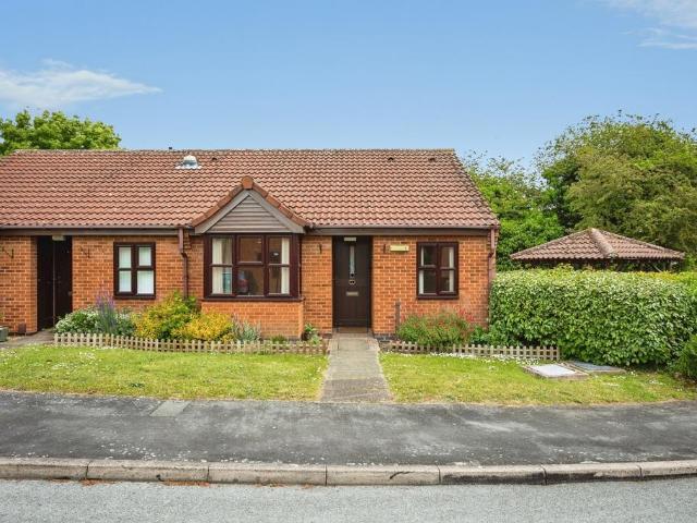 2 bedroom bungalow for sale