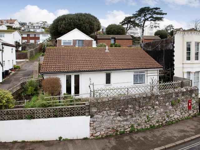 2 bedroom bungalow for sale