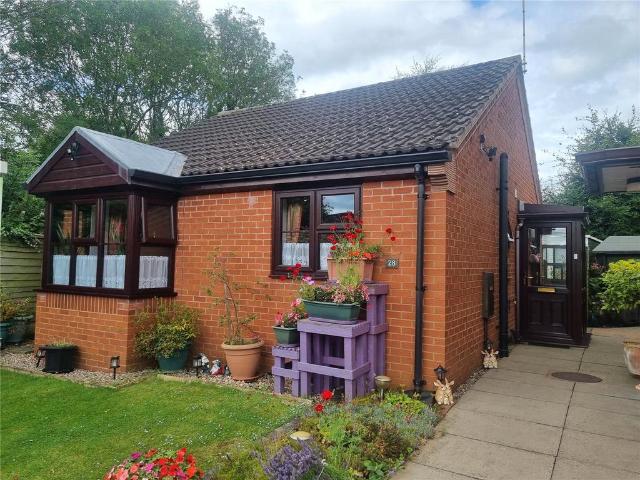 2 bedroom bungalow for sale