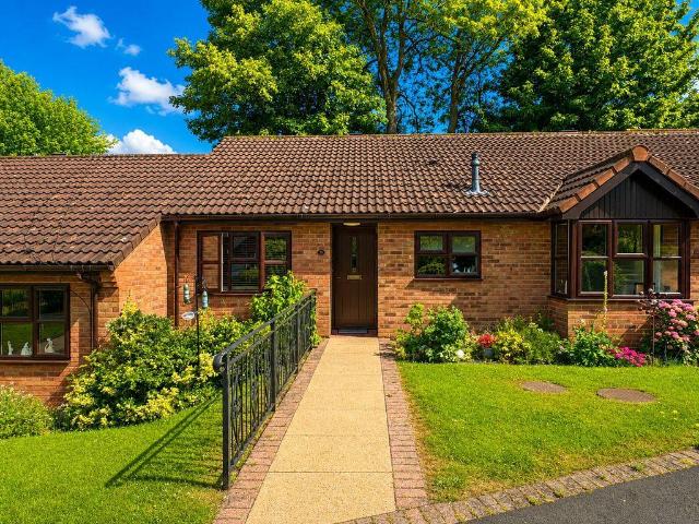 2 bedroom bungalow for sale