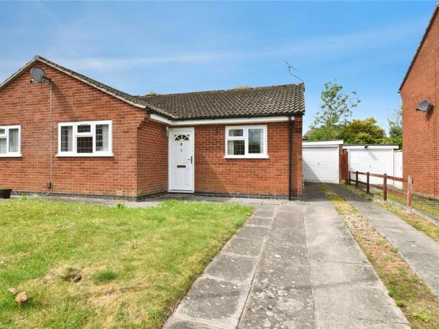 2 bedroom bungalow for sale