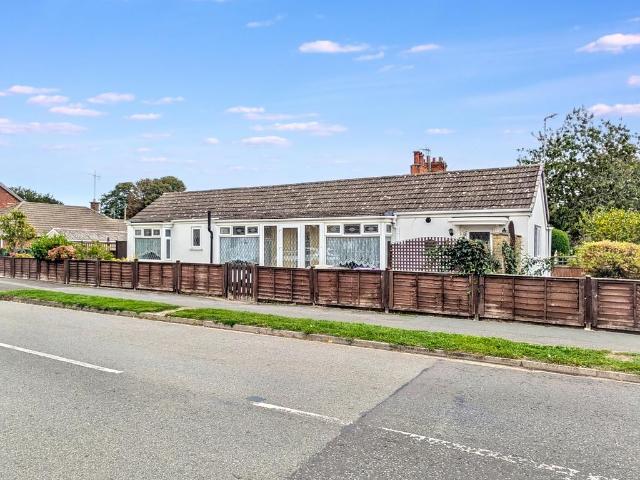 2 bedroom bungalow for sale