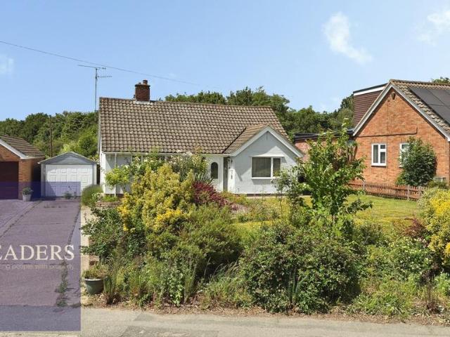 2 bedroom bungalow for sale