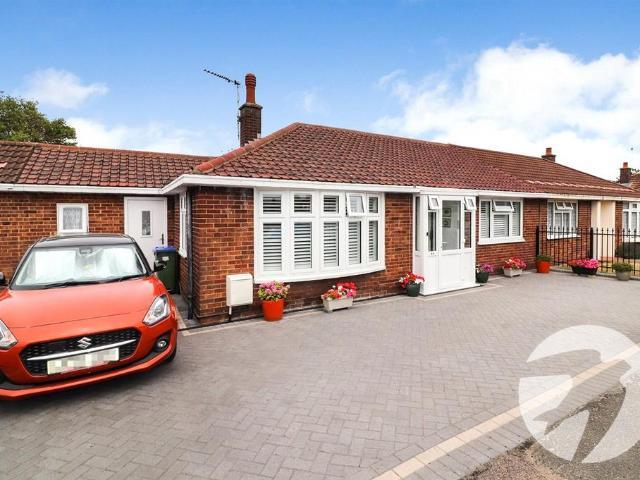 2 bedroom bungalow for sale