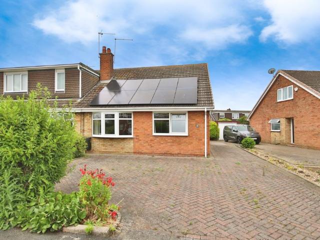 2 bedroom bungalow for sale