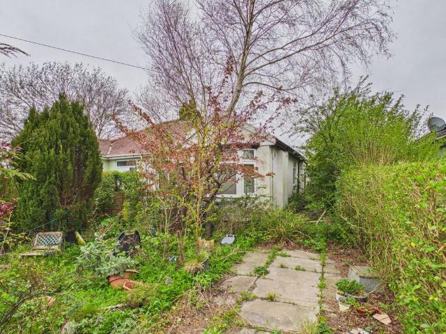 2 bedroom bungalow for sale