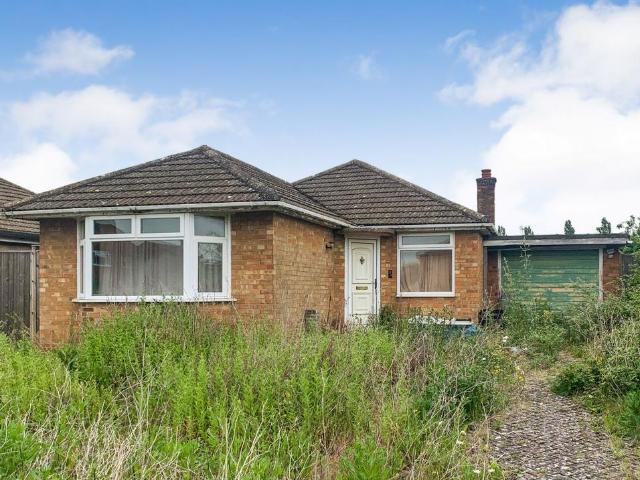 2 bedroom bungalow for sale