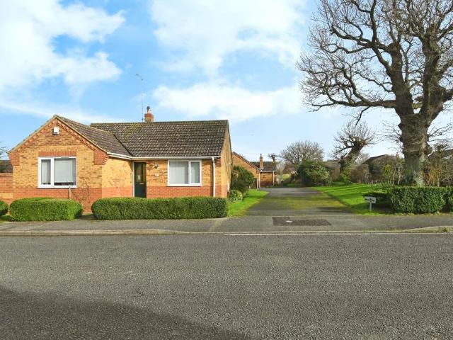 2 bedroom bungalow for sale