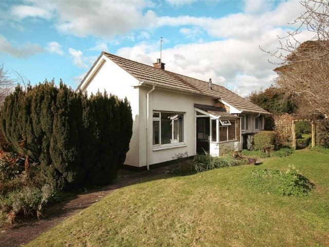2 bedroom bungalow for sale