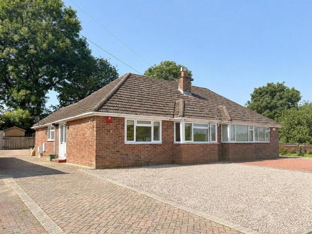 2 bedroom bungalow for sale