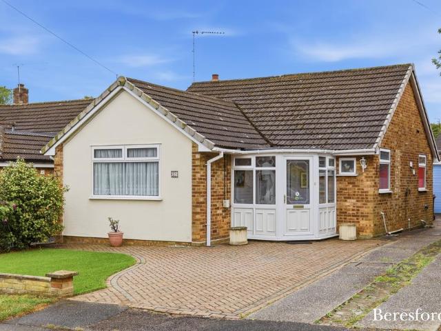 2 bedroom bungalow for sale