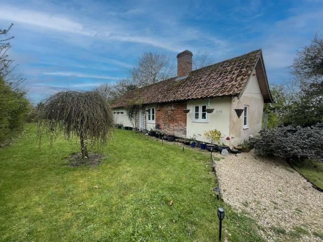 2 bedroom bungalow for sale