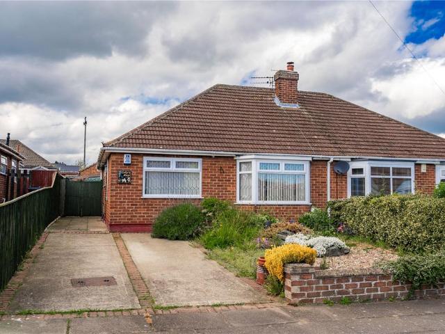 2 bedroom bungalow for sale