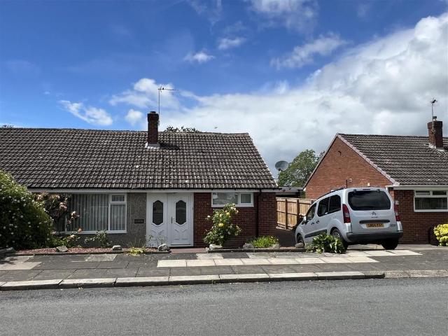 2 bedroom bungalow for sale