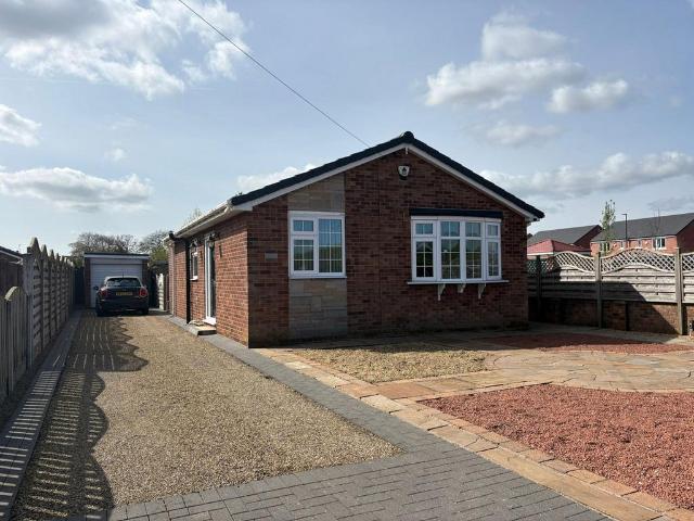 2 bedroom bungalow for sale