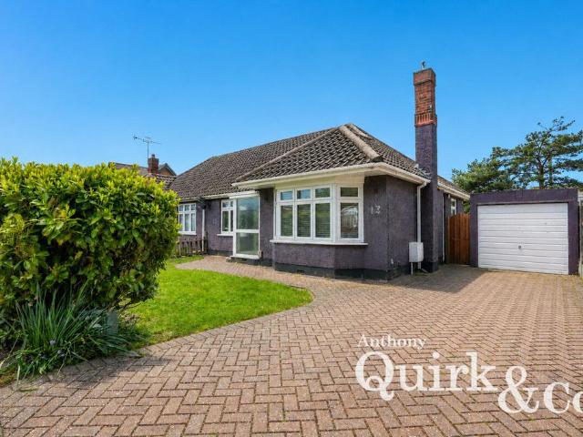 2 bedroom bungalow for sale