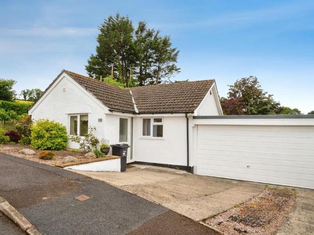 2 bedroom bungalow for sale