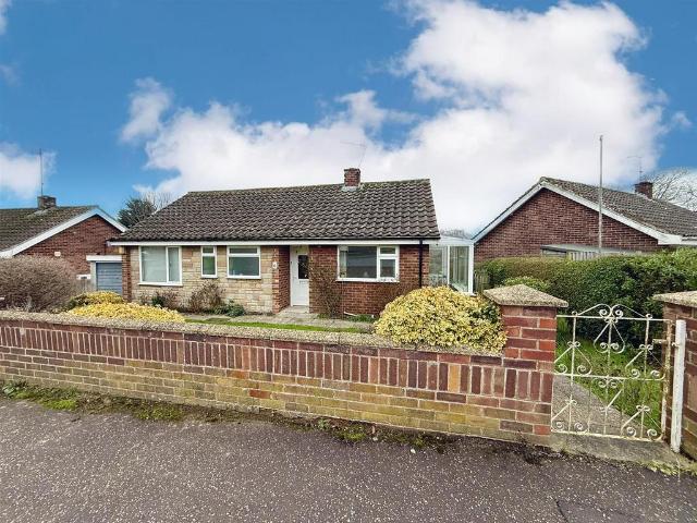 2 bedroom bungalow for sale