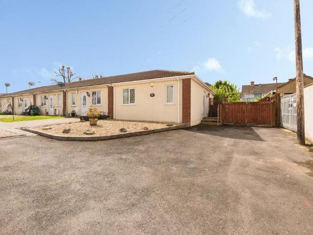 2 bedroom bungalow for sale